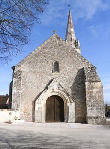 The Entrance to Église Saint-Quentin - Stew Ross Discovers