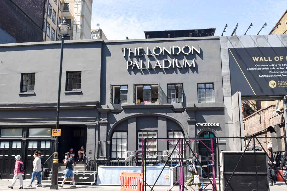 London Palladium - Stew Ross Discovers