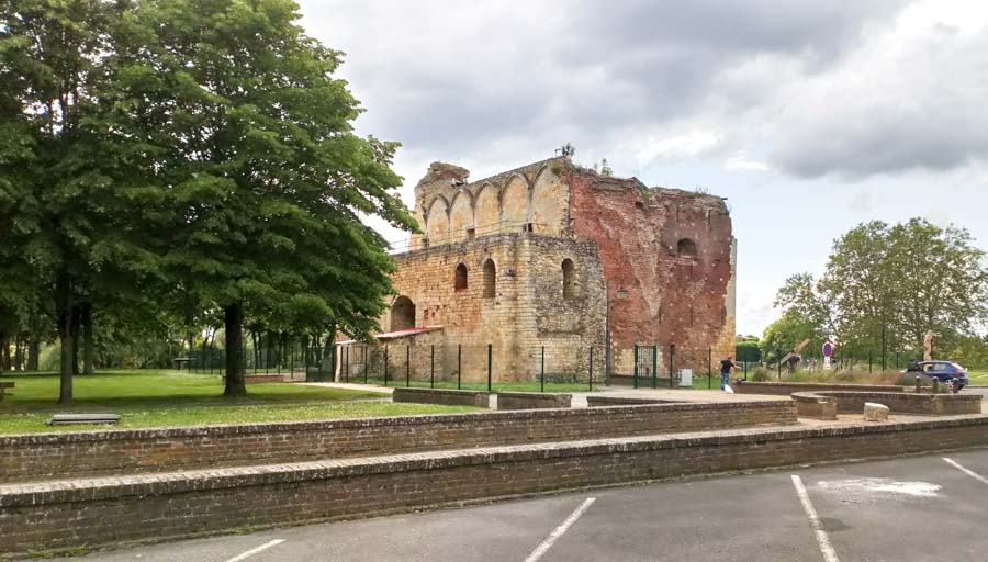 Château de Ham Entrance Tower - Stew Ross Discovers